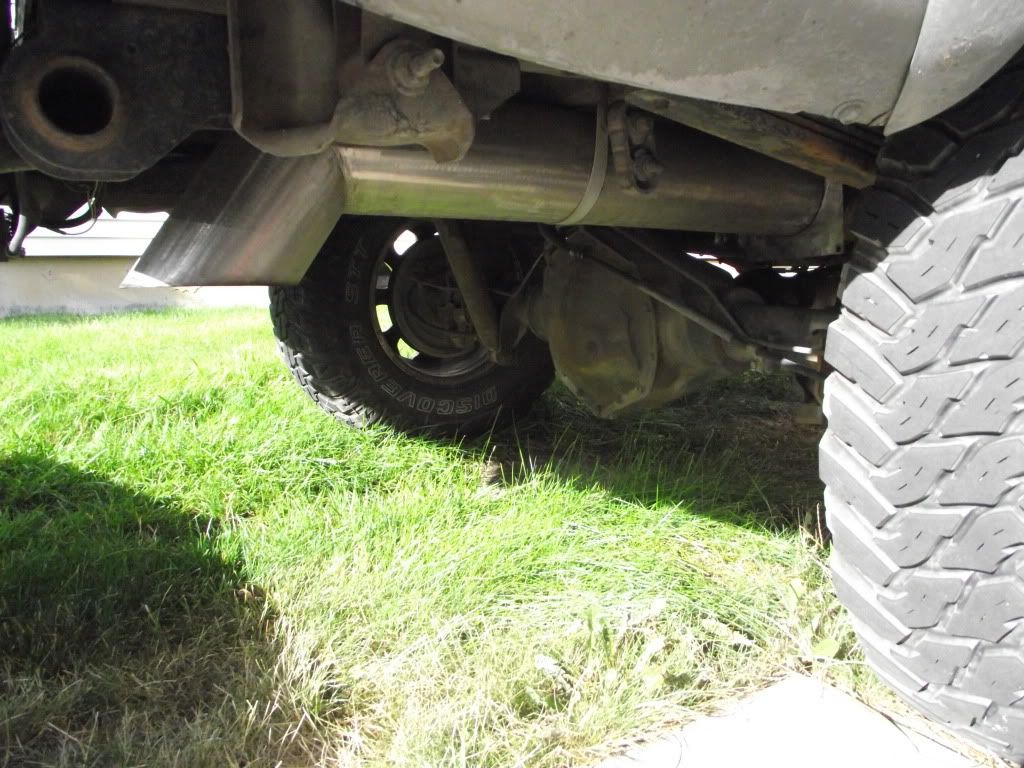 Dumped Exhaust Pics Page 3 Chevy And Gmc Duramax Diesel Forum